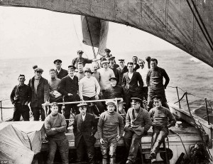 Vintage: Sir Ernest Shackleton’s 1915 expedition to the Antarctic | MONOVISIONS - Black & White ...