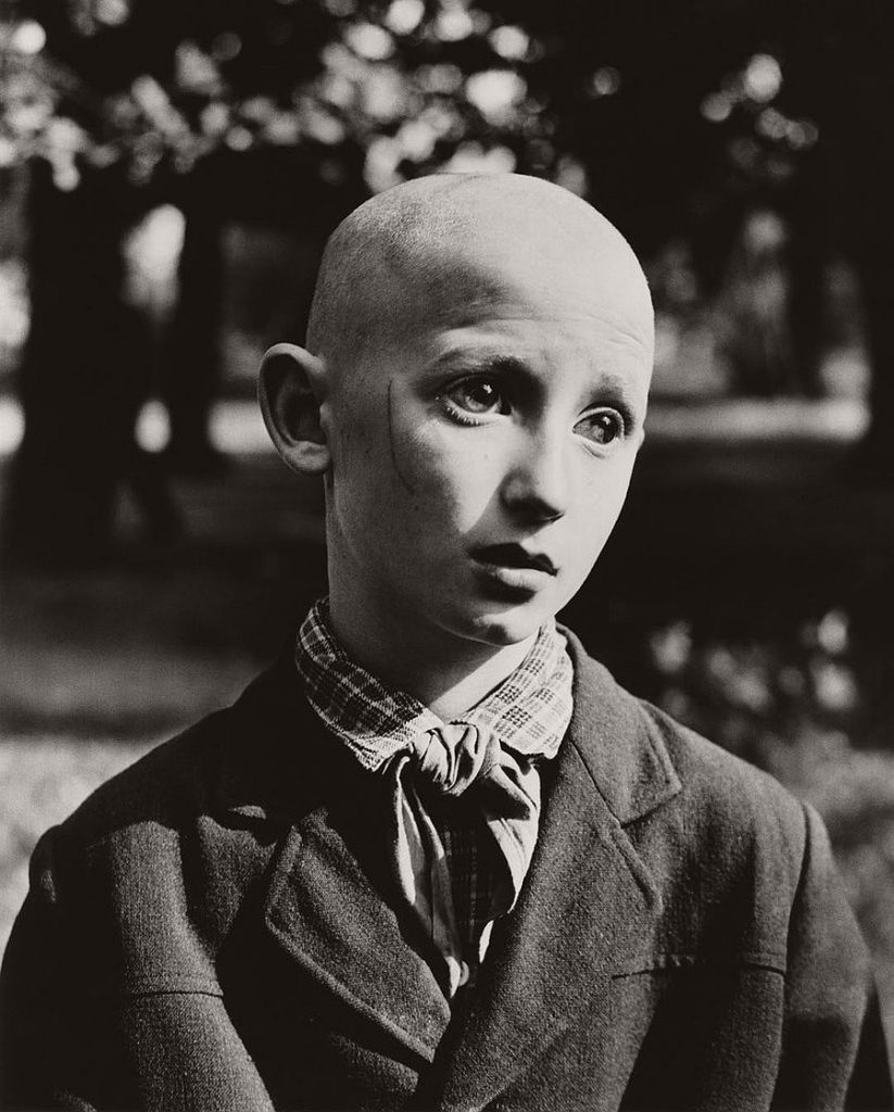 Biography: Documentary/People photographer Antanas Sutkus | MONOVISIONS ...