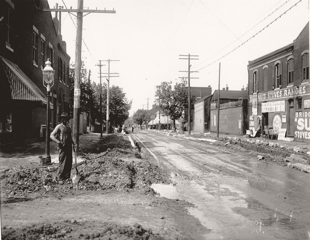 Vintage: Streets of St. Louis, Missouri (1900s) | MONOVISIONS - Black ...