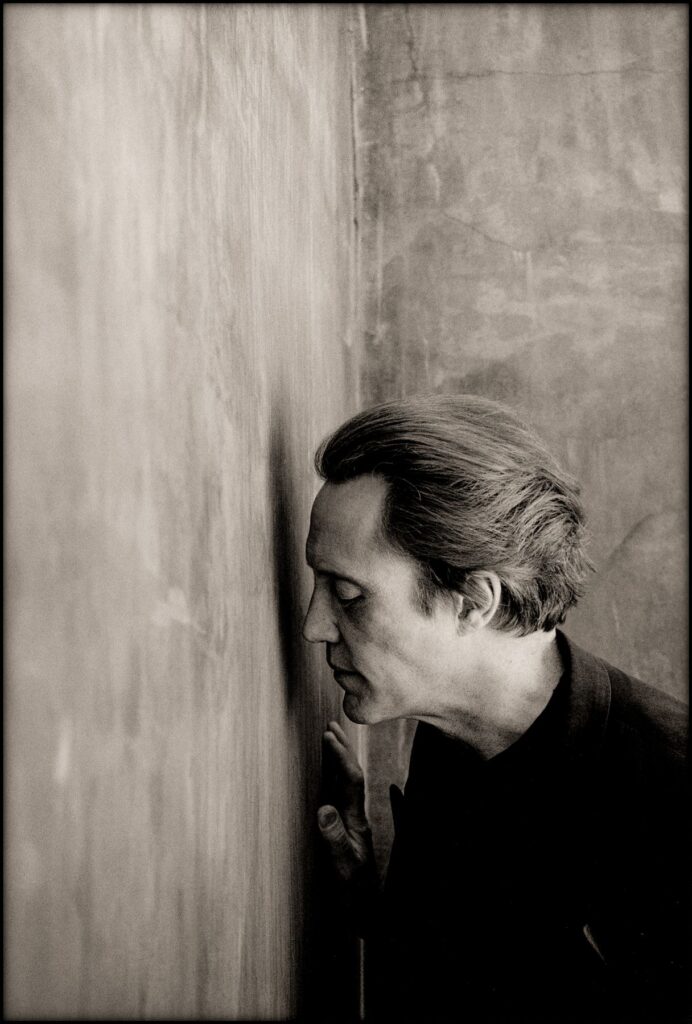 Greg Gorman: It’s Not About Me | MONOVISIONS - Black & White ...